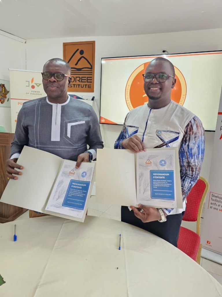 𝐒𝐢𝐠𝐧𝐚𝐭𝐮𝐫𝐞 𝐝’𝐮𝐧 𝐩𝐫𝐨𝐭𝐨𝐜𝐨𝐥𝐞 𝐝’𝐚𝐜𝐜𝐨𝐫𝐝 𝐞𝐧𝐭𝐫𝐞 𝐓𝐡𝐢𝐧𝐤 𝐏𝐞𝐚𝐜𝐞 𝐞𝐭 𝐥’𝐈𝐧𝐬𝐭𝐢𝐭𝐮𝐭 𝐆𝐨𝐫é𝐞 ...